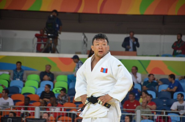 Монгол улсын гавъяат тамирчин Н Түвшинбаяр тэмцээнээ өндөрлүүллээ Өглөө мн