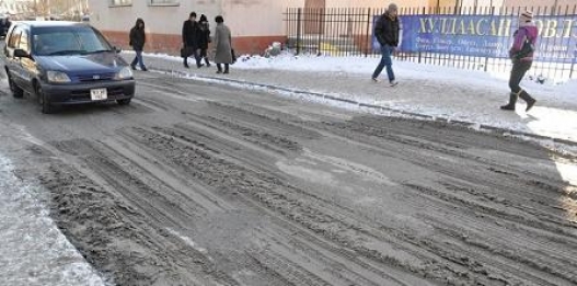 Халтирч унахаас болгоомжилж резинэн ултай гутал өмсөхийг зөвлөв Өглөө мн