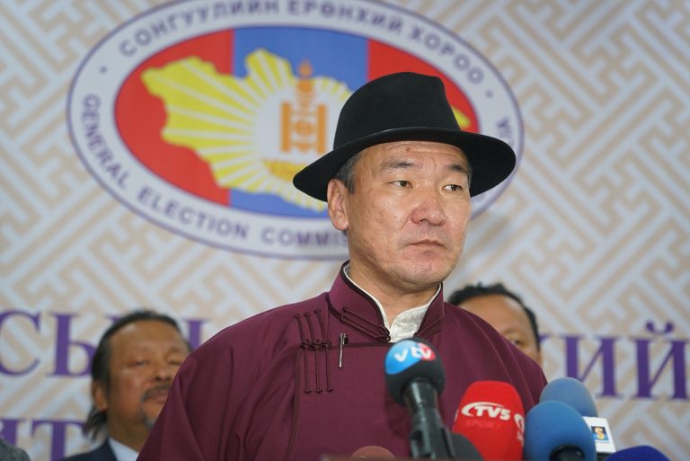 С Ганбаатарын хандивын 50 сая воныг улсын орлого болгов Өглөө мн