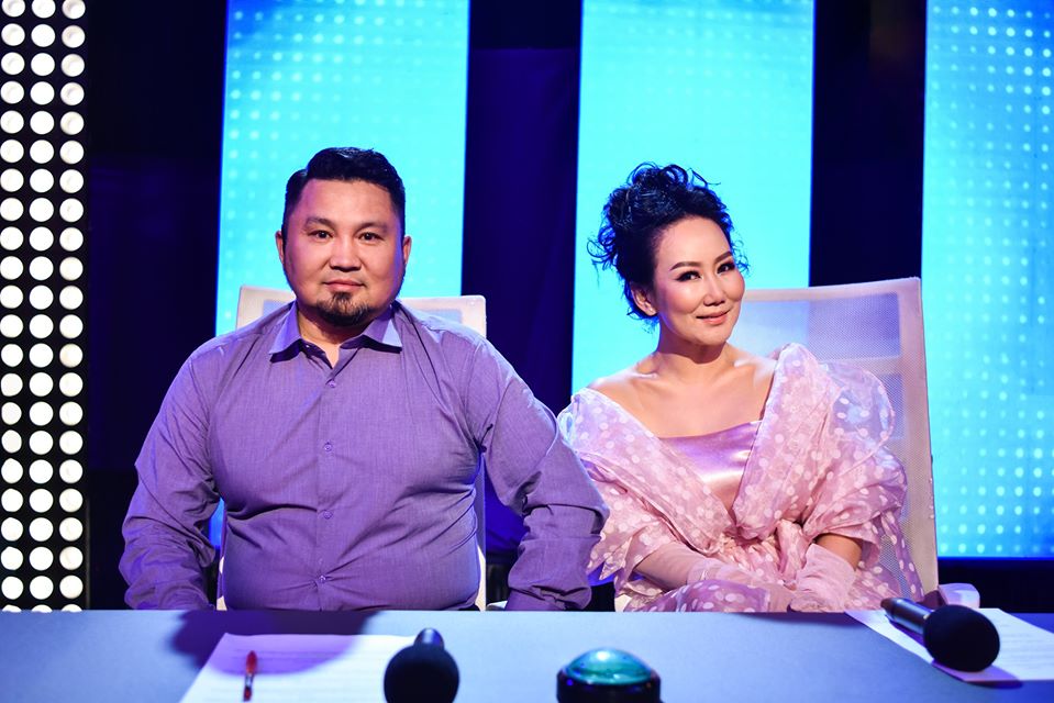 Хийлч Ч. Дэлгэрцэцэг “Бурхны авралаар, чи ирлээ!” шоу нэвтрүүлгийн ...